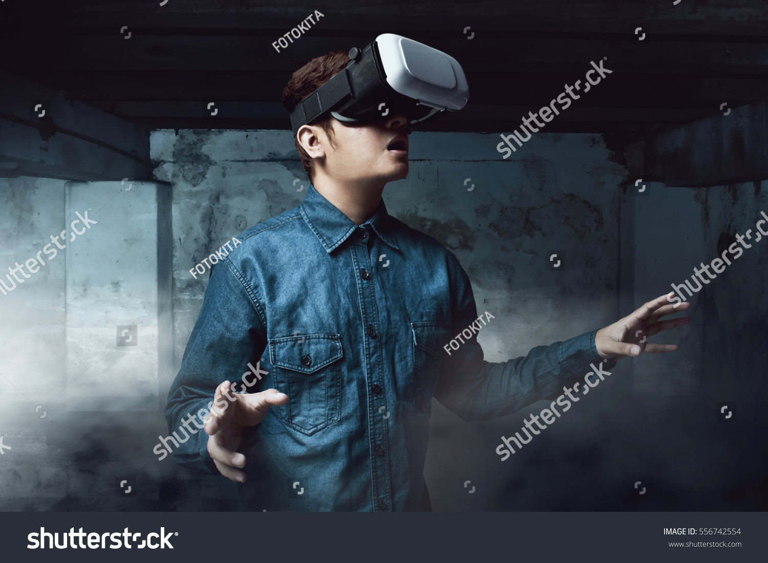 850 Scary virtual reality Images, Stock Photos & Vectors | Shutterstock