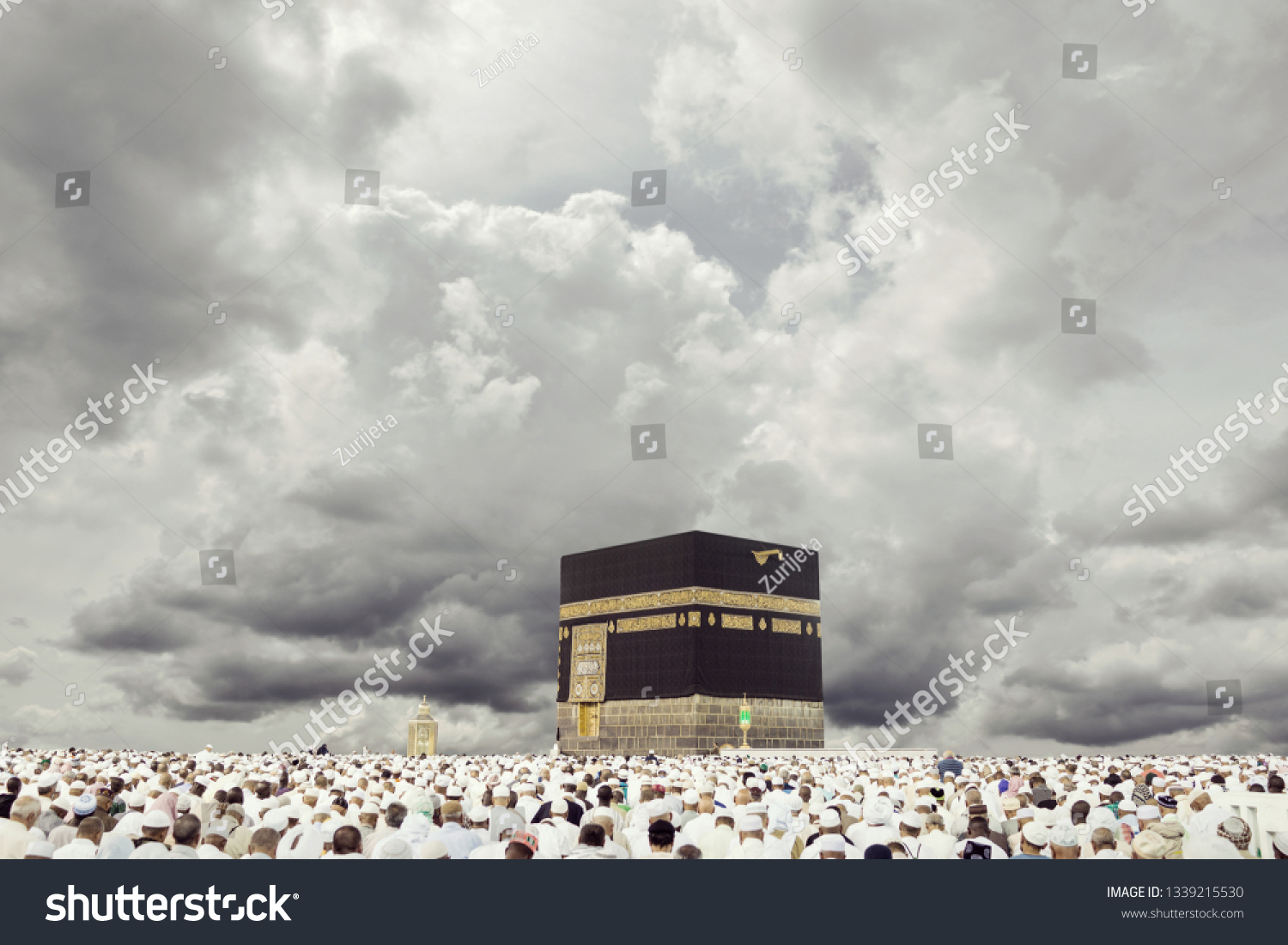 6,529 Haj person Images, Stock Photos & Vectors | Shutterstock