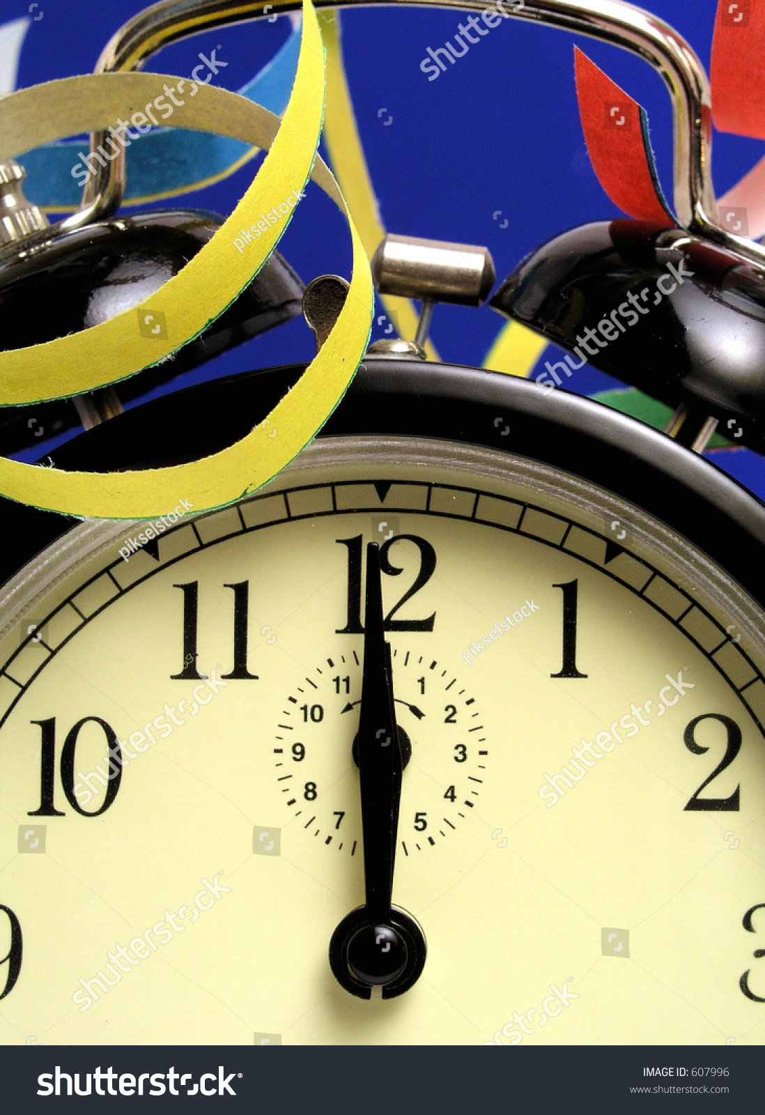 Midnight Clock Stock Photo 607996 | Shutterstock