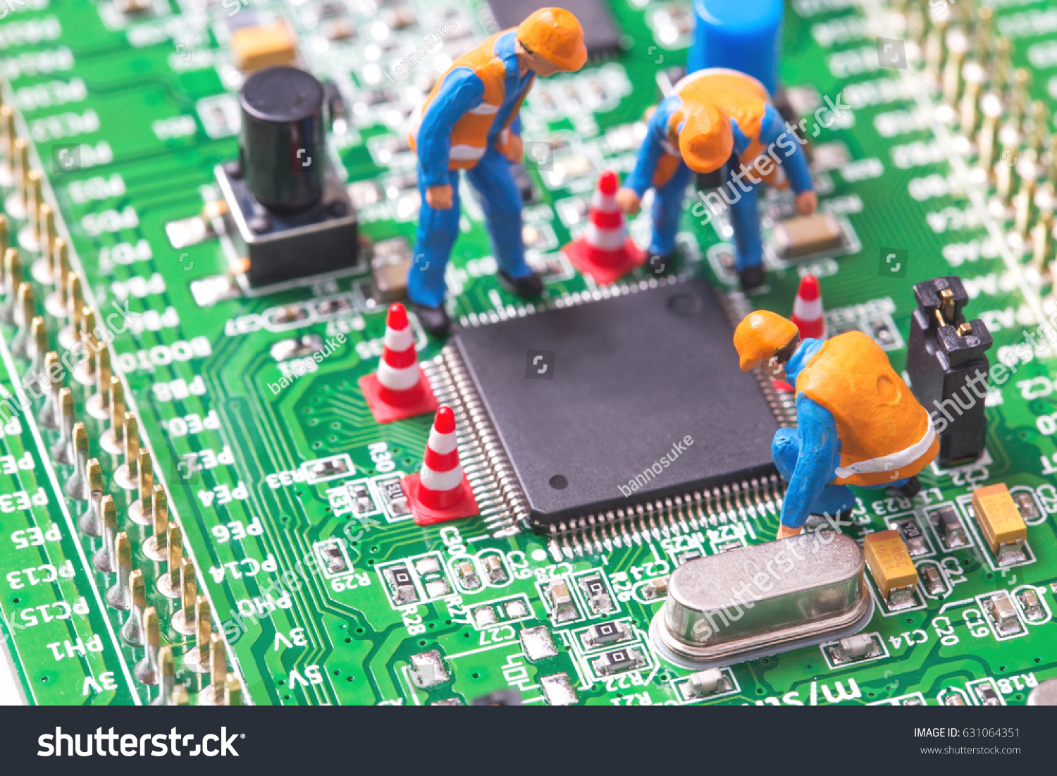 Miniature Computer Engineers Working On Computer Stock Photo 631064351 ...
