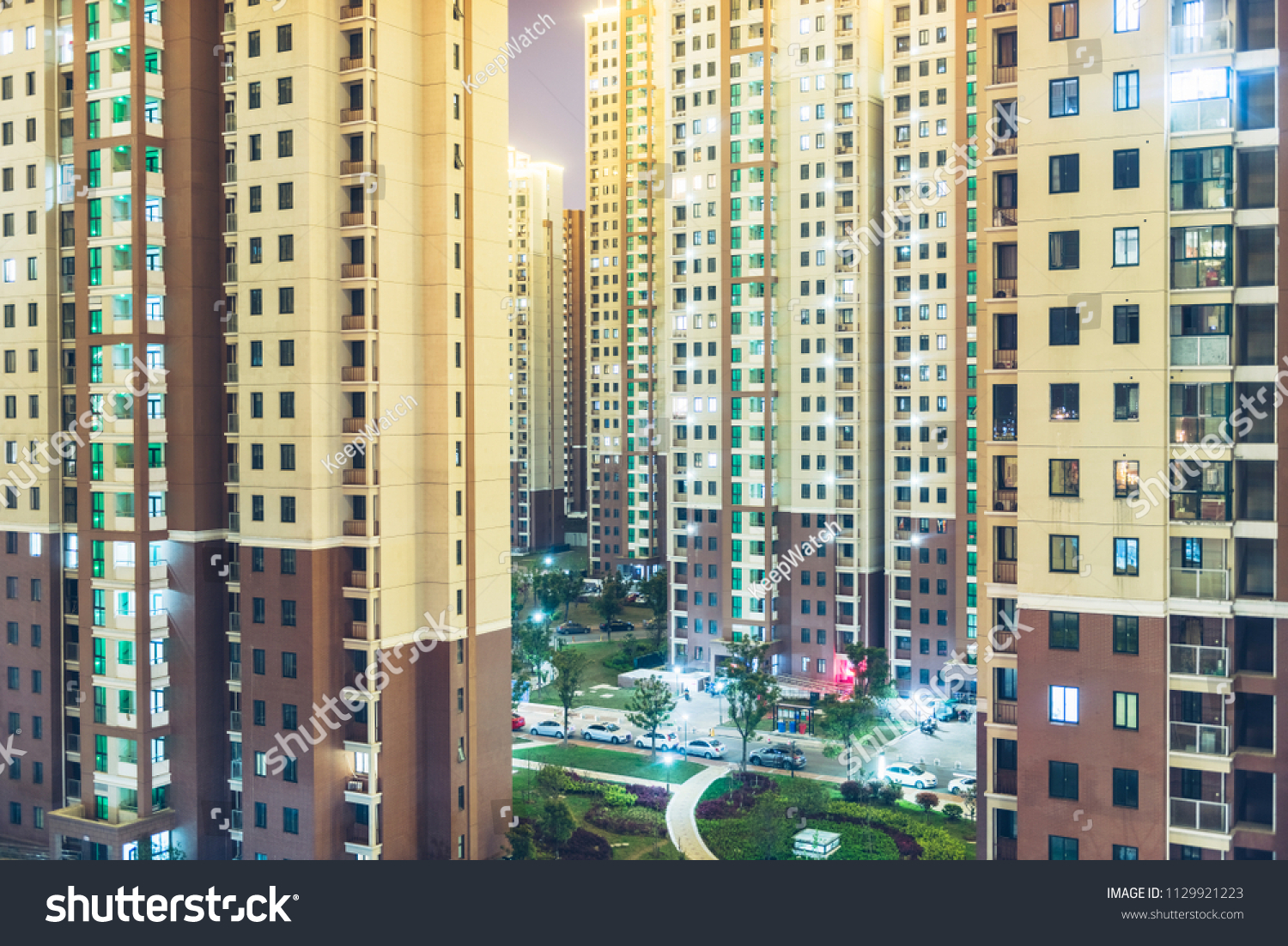 Modern Glass Curtain Wall Building Foto De Stock 1129921223 Shutterstock