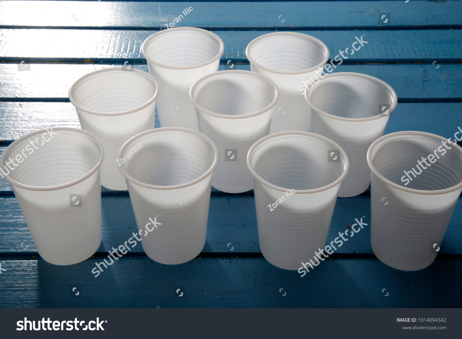 Plastic Cups Packaging Stock Photo 1014094342 | Shutterstock