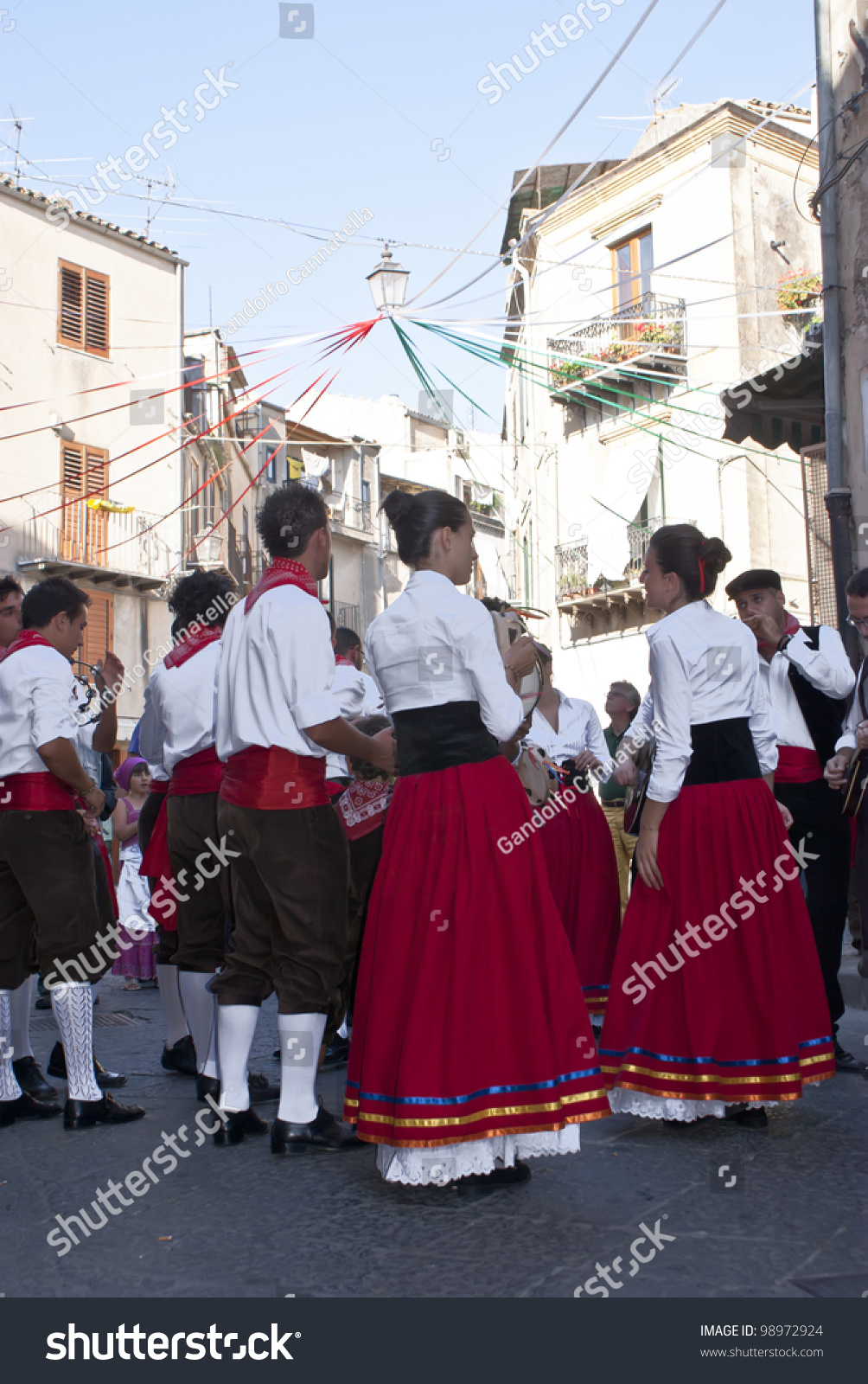 Polizzi Generosa Sicilyaugust 21sicilian Folk Group Stock Photo (Edit ... Polizzi Generosa Sicilyaugust 21sicilian Folk Group Stock Photo (Edit ...