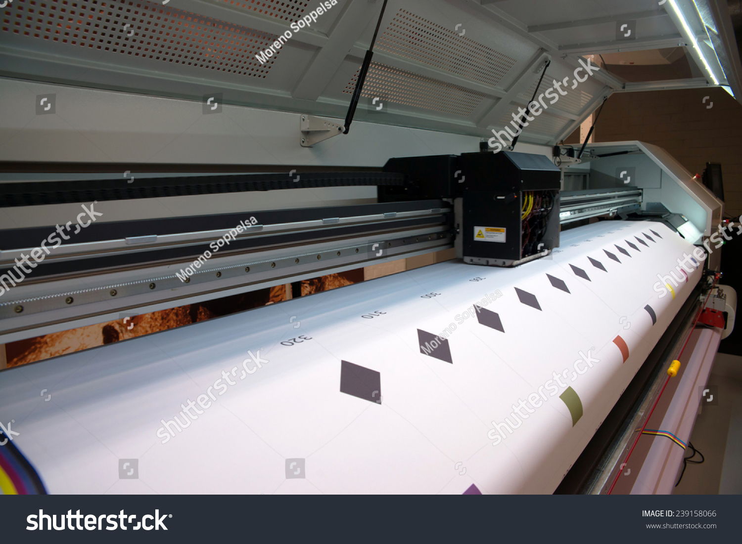241 Flatbed printing Images, Stock Photos & Vectors | Shutterstock