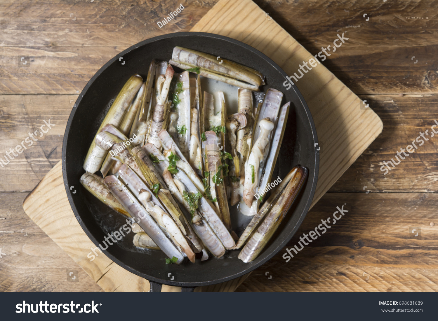 2,752 Razor shell Images, Stock Photos & Vectors | Shutterstock