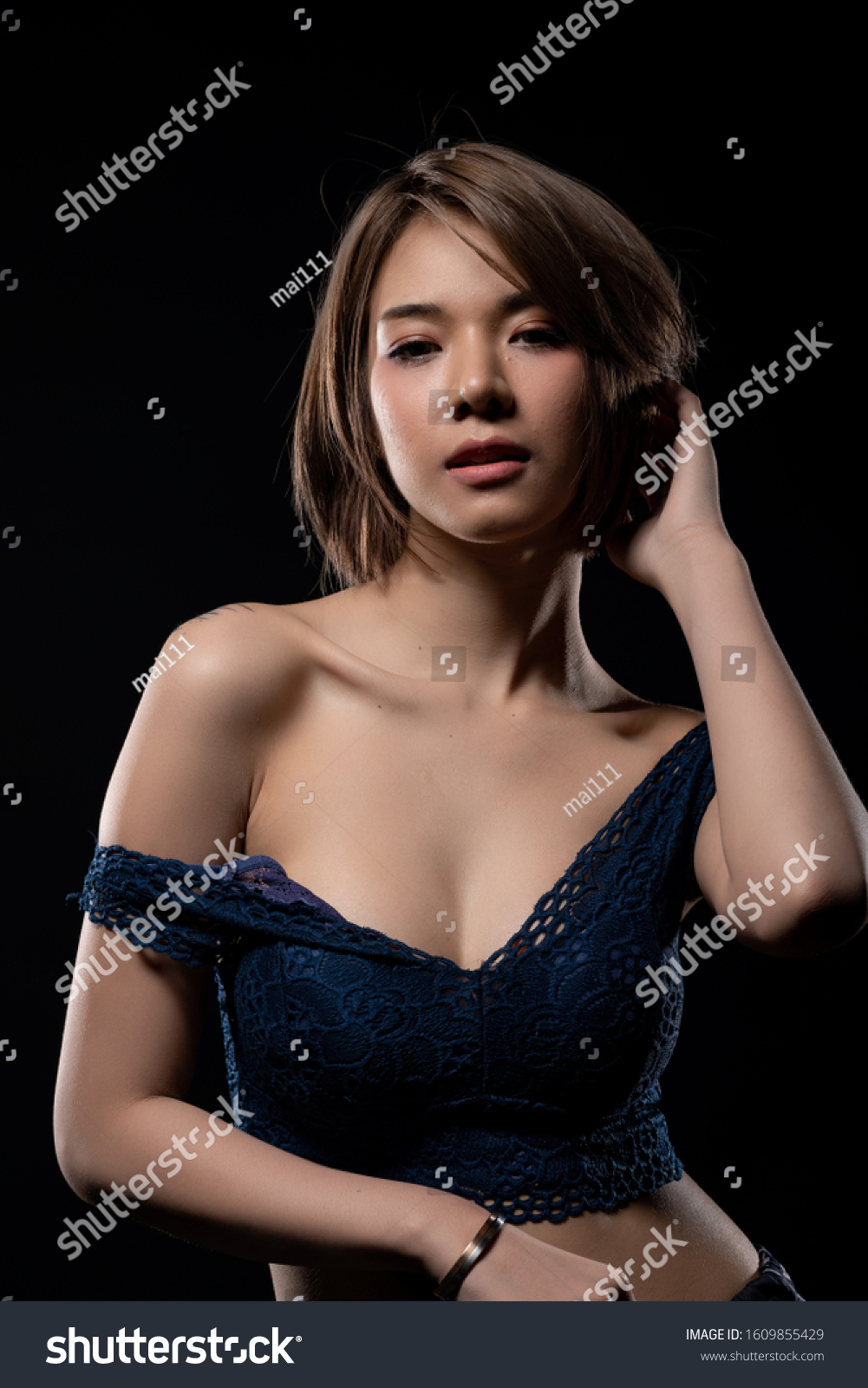 Photo De Stock Sexy Asian Girl Model Woman Body 1609855429 Shutterstock