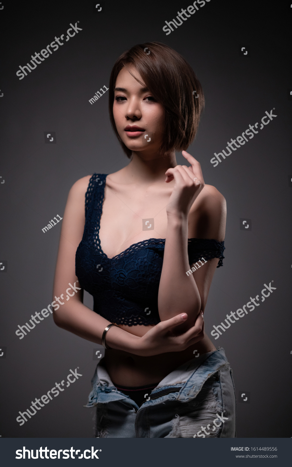 Sexy Asian Girl Model Woman Body Foto Stock 1614489556 Shutterstock