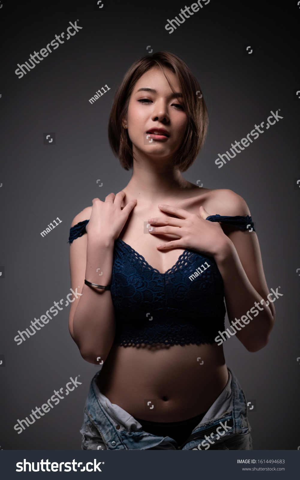 Sexy Asian Girl Model Woman Body Foto Stock 1614494683 Shutterstock