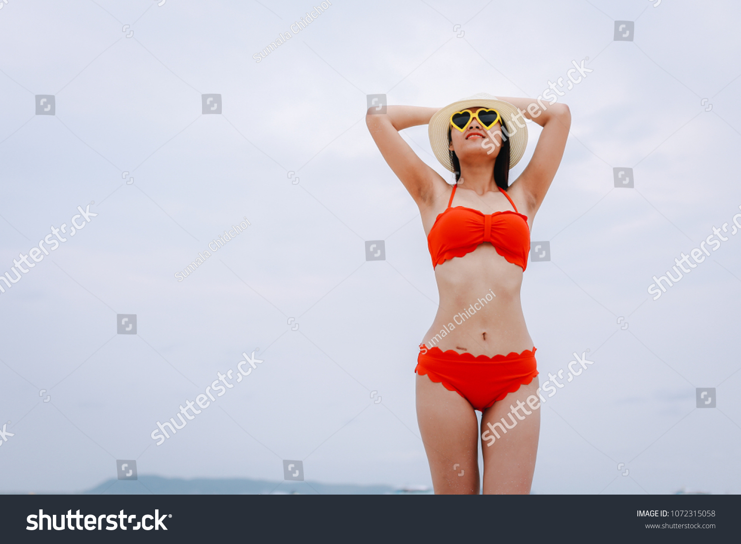 Sexy Young Woman Red Bikini Standing ภาพสต็อก 1072315058 Shutterstock