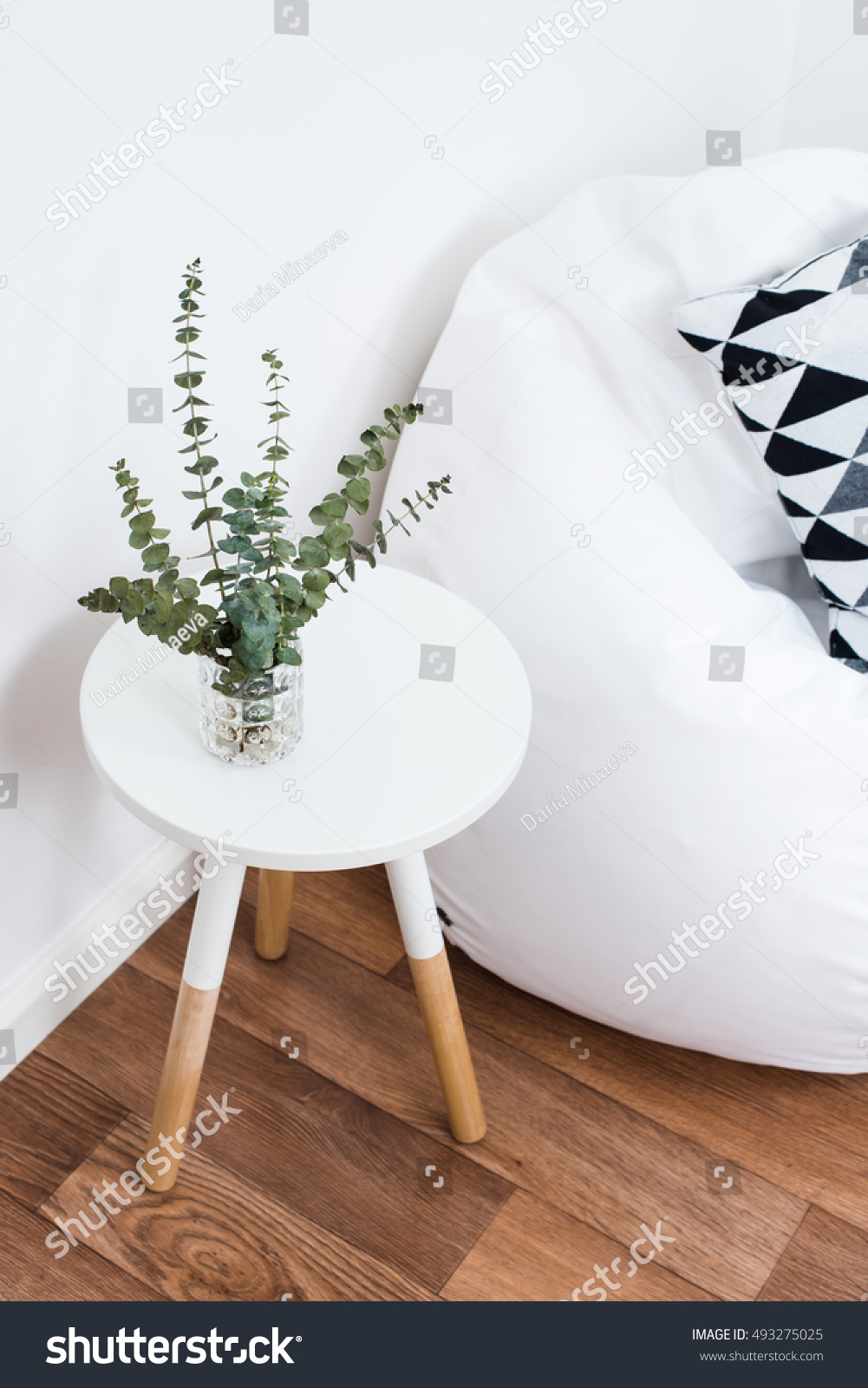 Simple Decor Objects Minimalist White Interior Stock Photo 493275025 ...