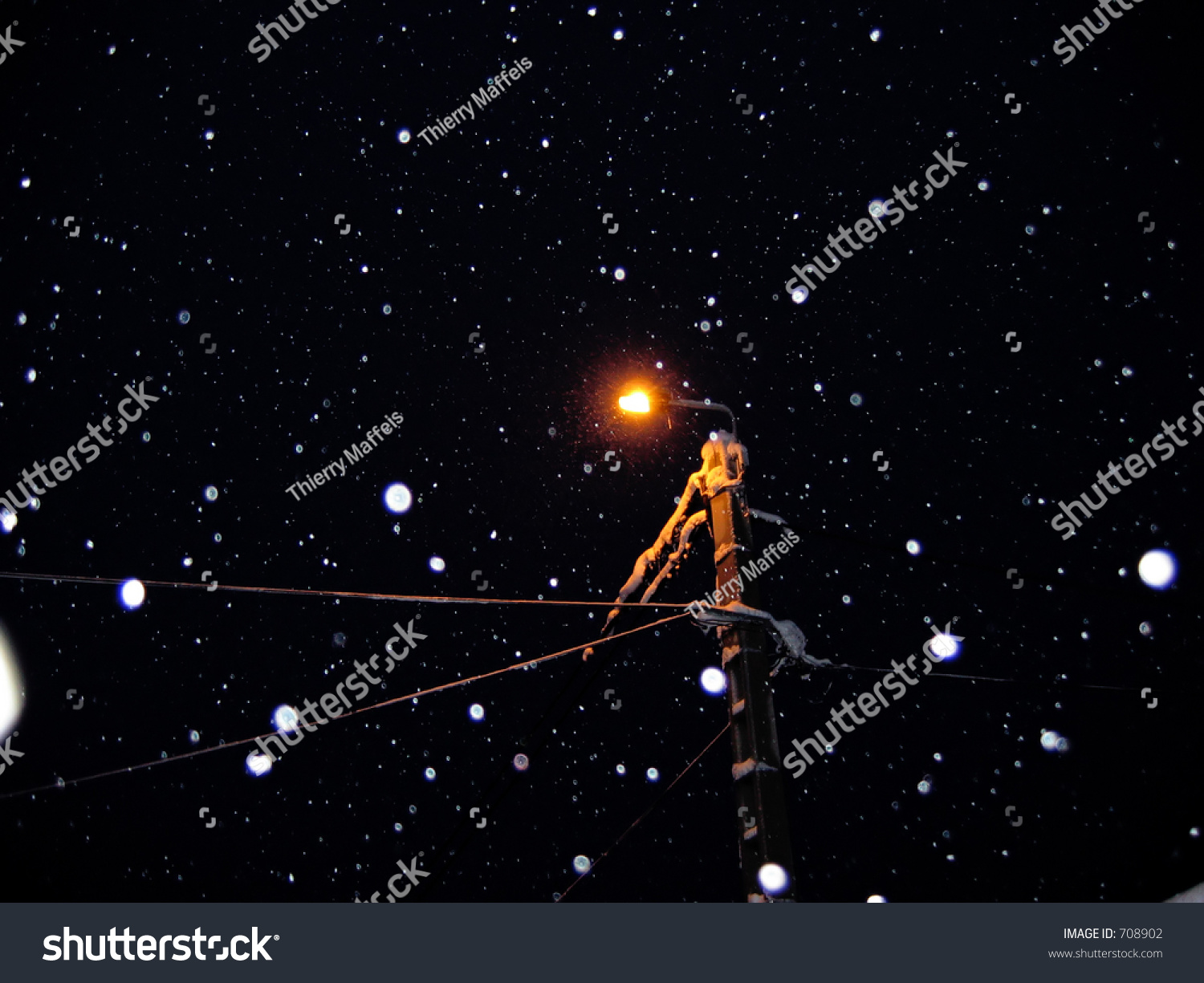 Snow Falling Stock Photo 708902 | Shutterstock