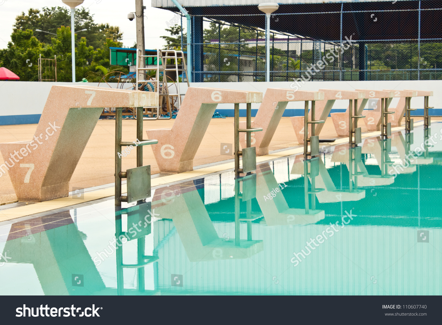 191 Olympic pool block Images, Stock Photos & Vectors | Shutterstock