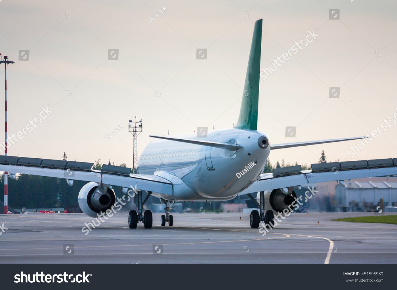 Taxiing Aircraft Extended Spoilers Stock Photo (Edit Now) 451595989 Taxiing Aircraft Extended Spoilers Stock Photo (Edit Now) 451595989