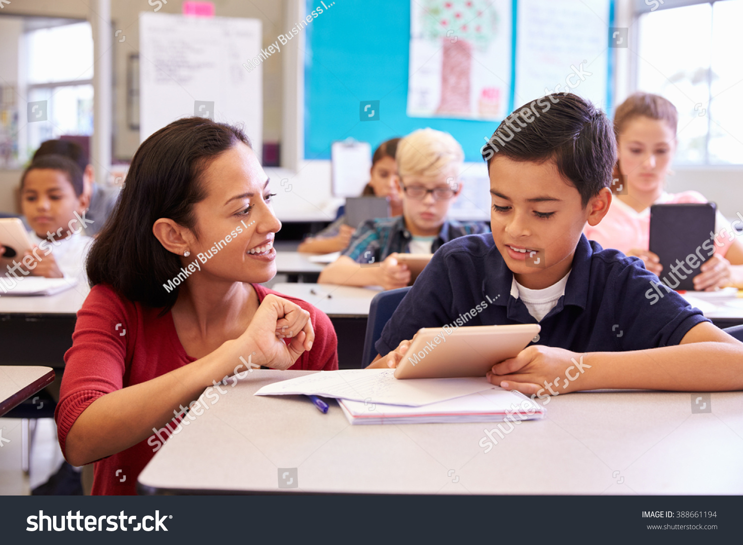 99,240 Elementary teacher student Images, Stock Photos & Vectors ...