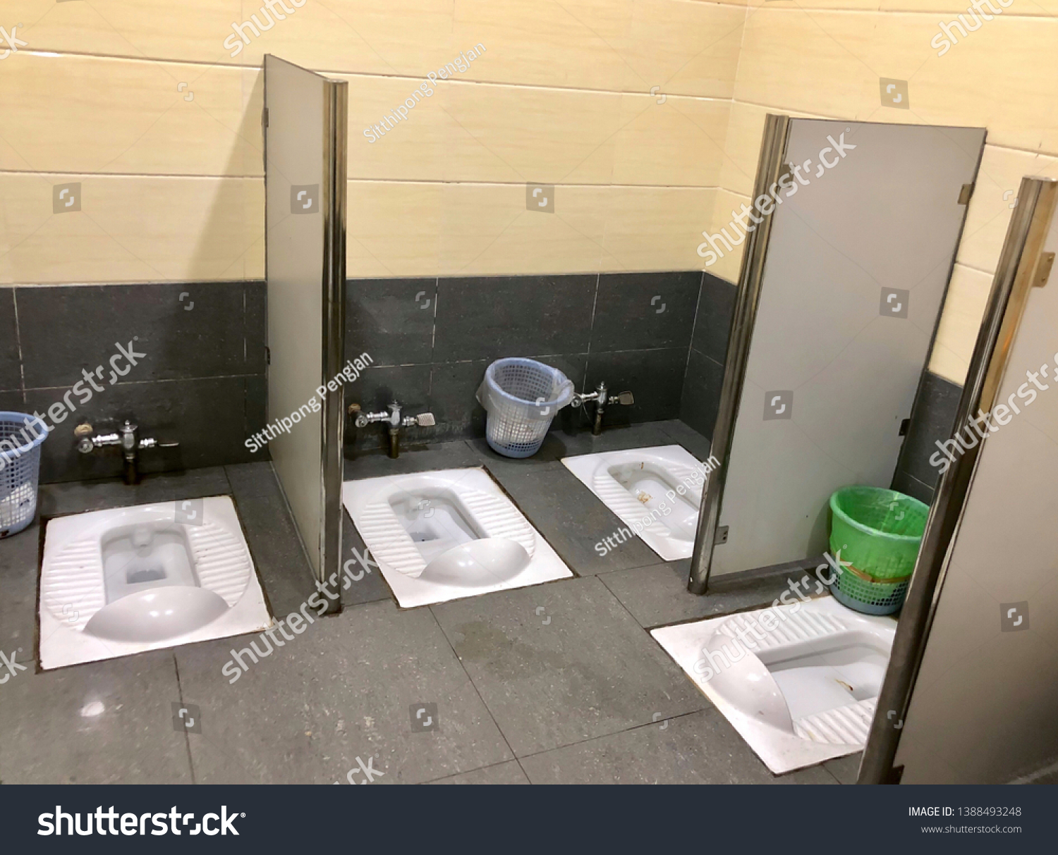 Chinese Public Toilet Telegraph