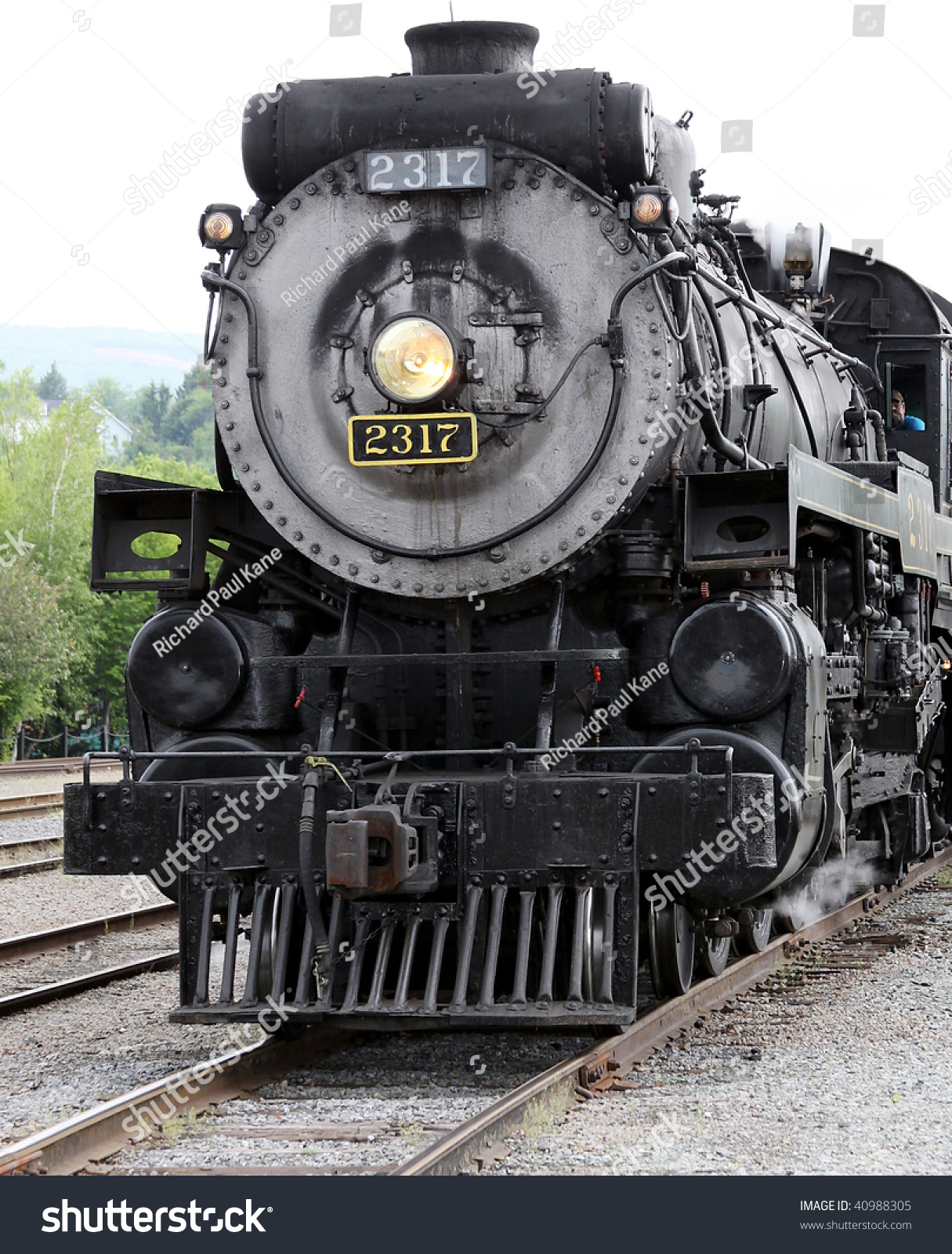 Train Approaching Steam Engine Stock Photo 40988305 | Shutterstock
