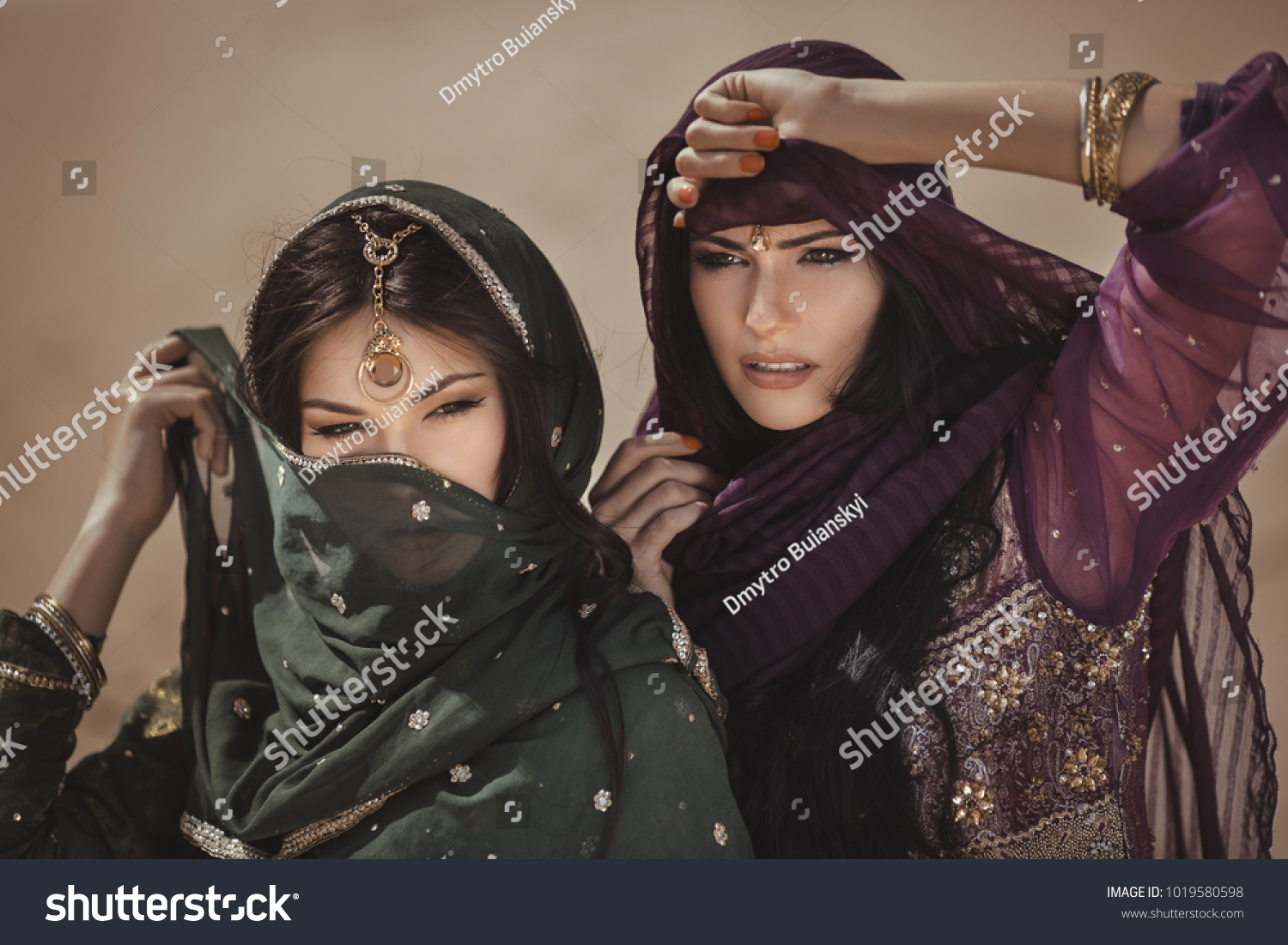 Harem Girl Images Photos Et Images Vectorielles De Stock Shutterstock
