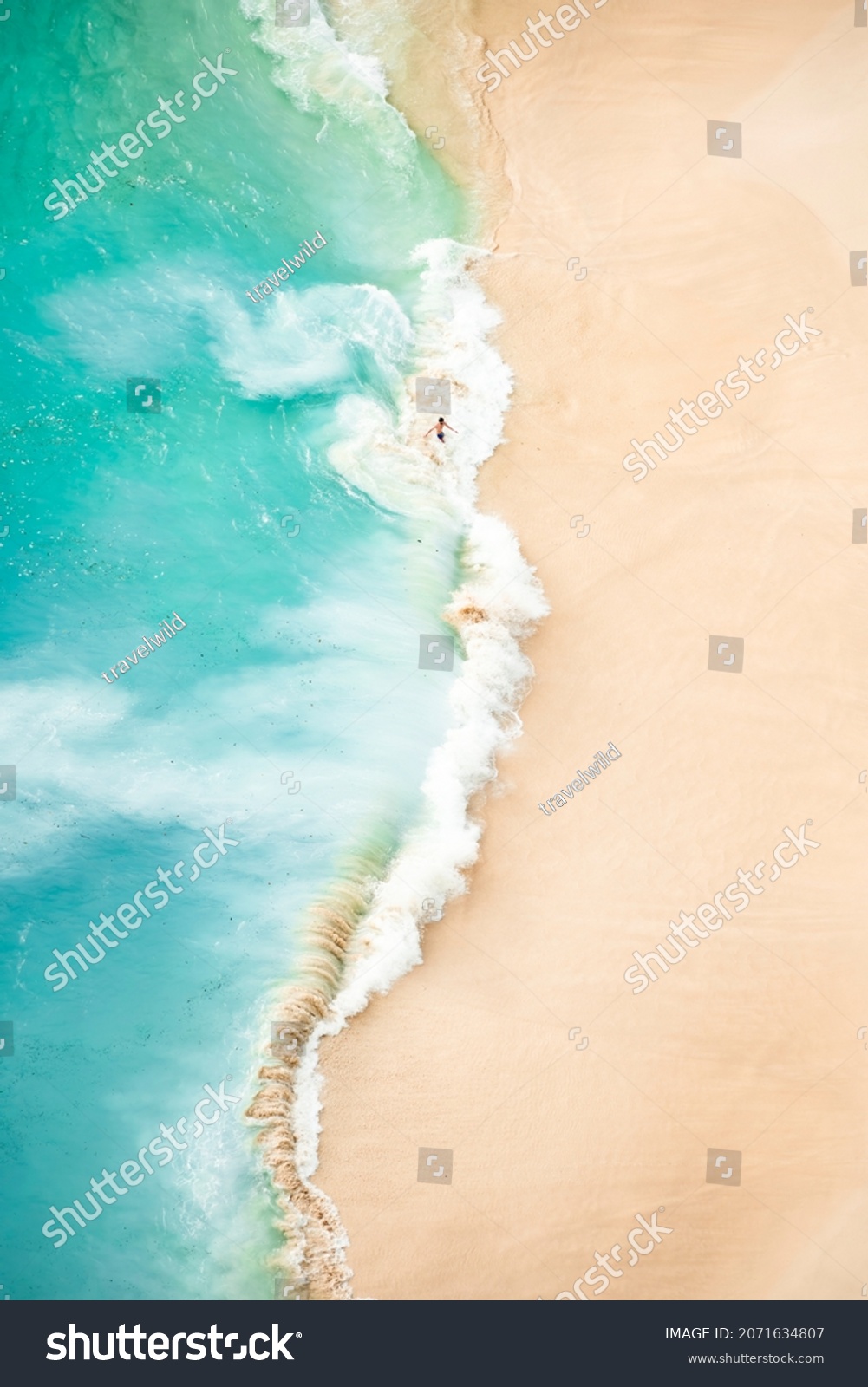 13,801 Aerial people surfing Images, Stock Photos & Vectors | Shutterstock