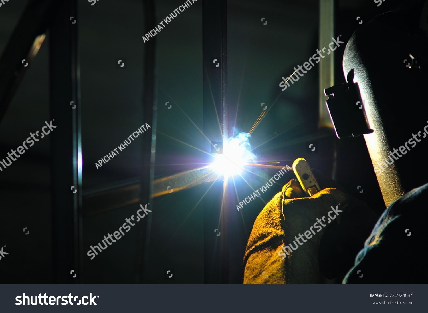 Welding Engineer Stock Photo 720924034 | Shutterstock