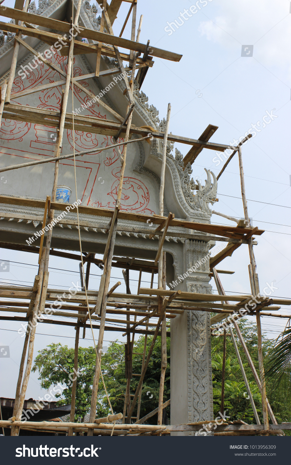 Work Construction Gate Temple Stock Photo 1013956309 | Shutterstock